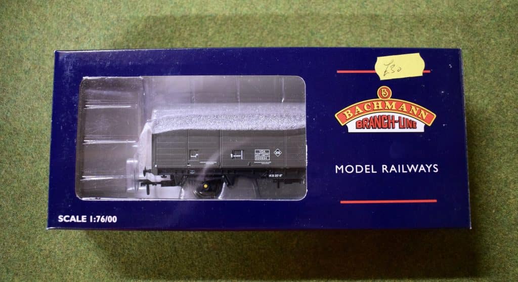 OO Gauge Bachmann Branch Line 38-142 29 Ton Sliding Door Box Van VDA ...