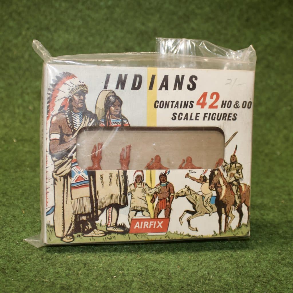 Airfix HO And OO Indians - Complete Half On Sprue - Modellers Loft